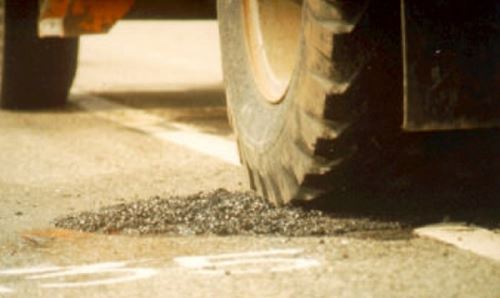 Top 4 Asphalt Patching Techniques to Get Smooth Driving Surface